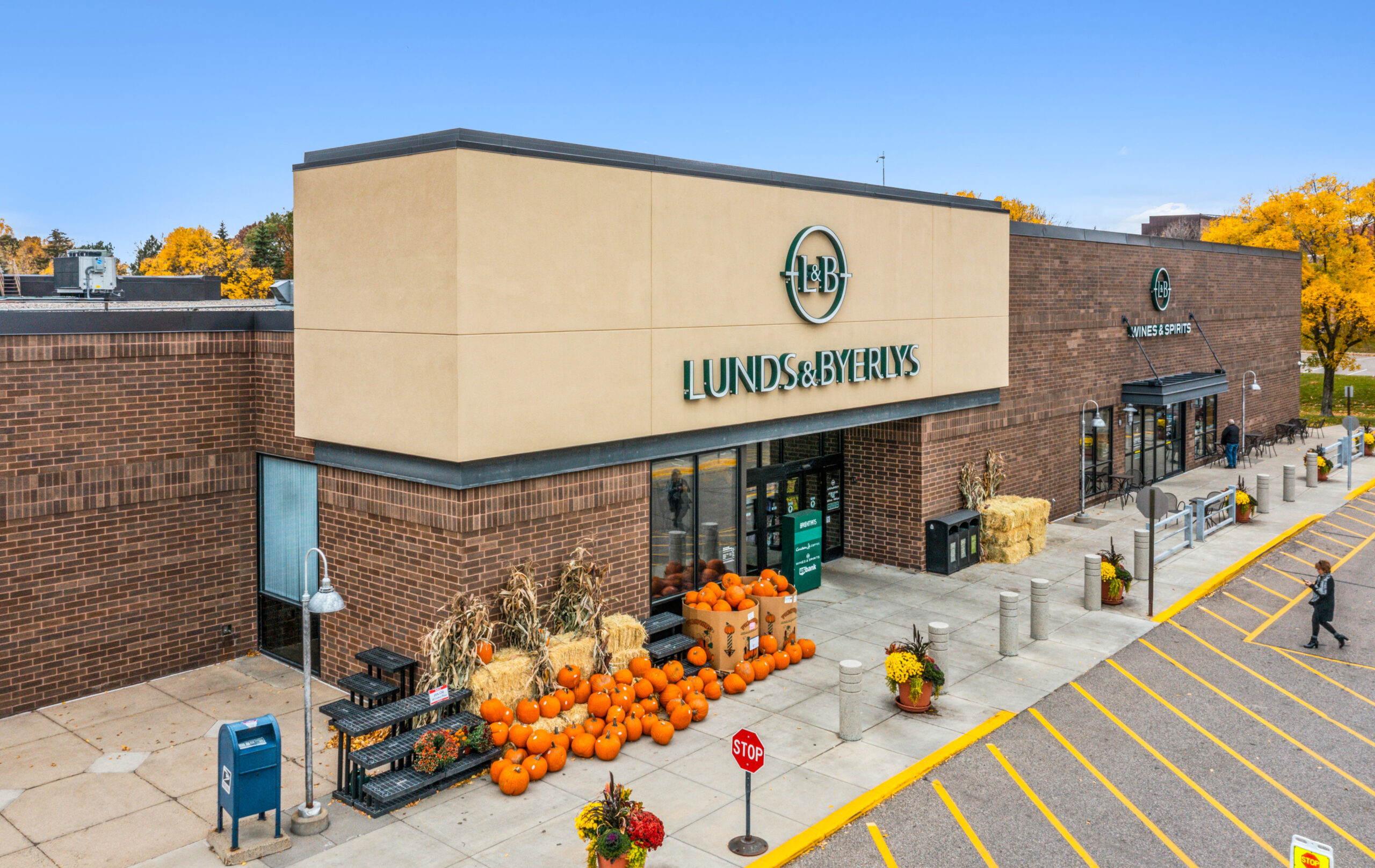 Byerlys Burnsville | Retail Space for Lease