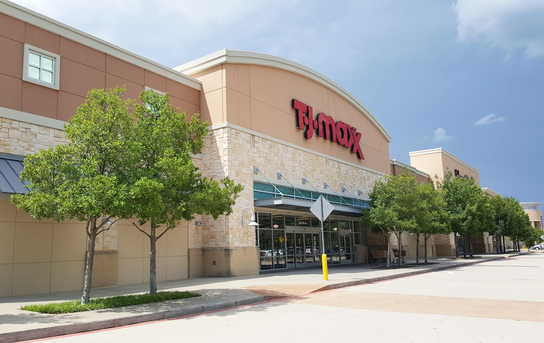 Marketplace at Highland Village | Sterling Organization