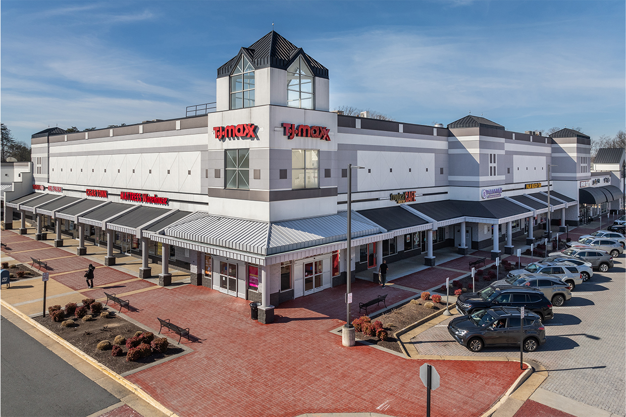 Fairfax Towne Center | 12100-12214 Fairfax Towne Center Fairfax, VA