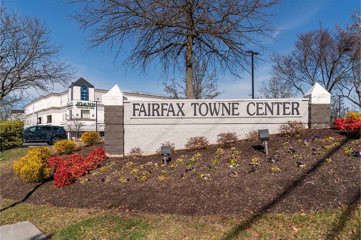 Fairfax Towne Center | 12100-12214 Fairfax Towne Center Fairfax, VA